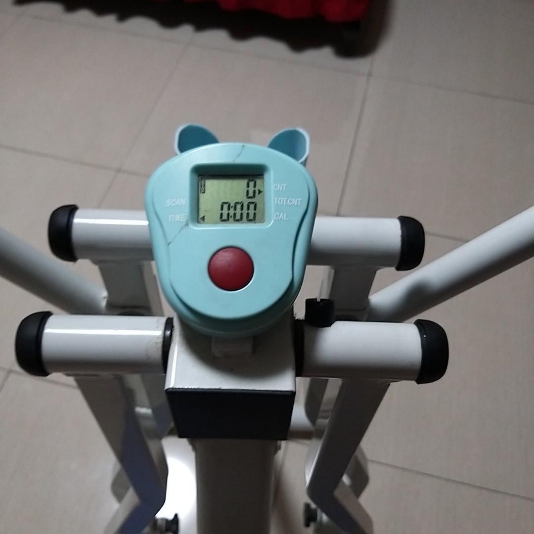 SKYWALKER exercise machine, Sports Equipment, Exercise & Fitness ...