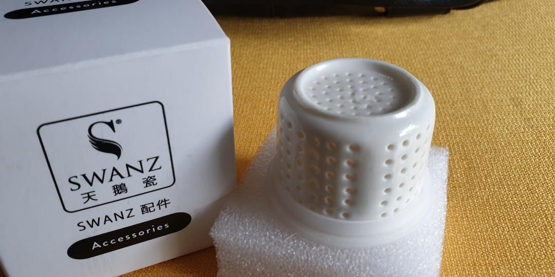 Swanz Porcelain Strainer, Furniture & Home Living, Kitchenware ...