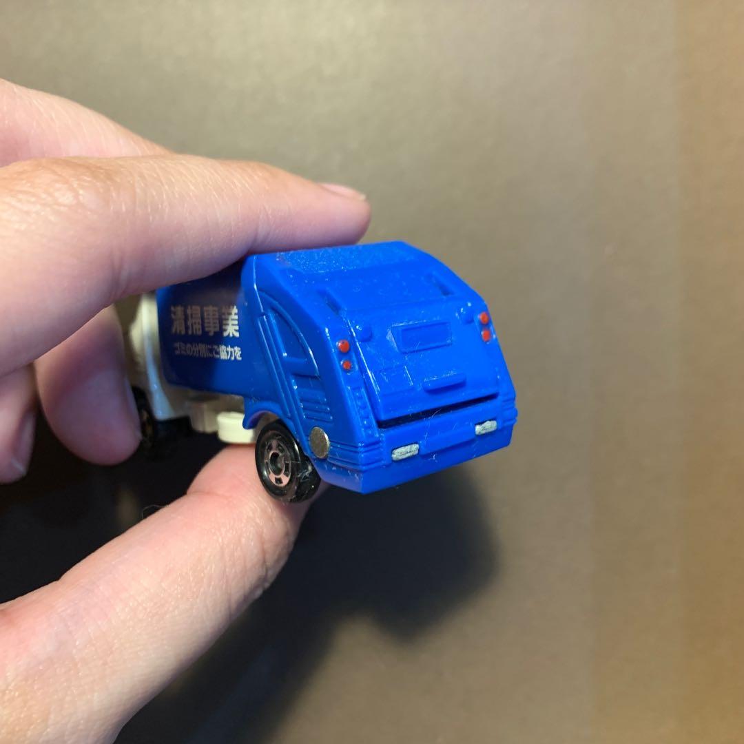 Tomica No. 45 Toyota Dyna Refuse Truck, Hobbies & Toys, Toys & Games on ...