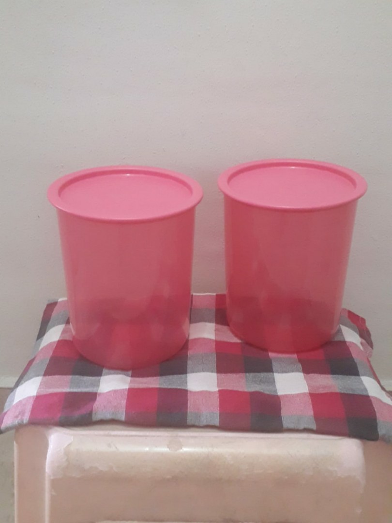 Tupperware Container 2 litres, Furniture & Home Living, Kitchenware ...