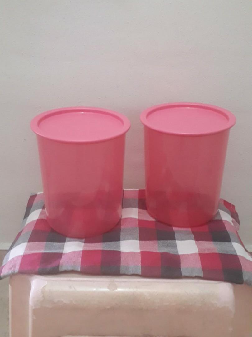 Tupperware Container 2 litres, Furniture & Home Living, Kitchenware ...