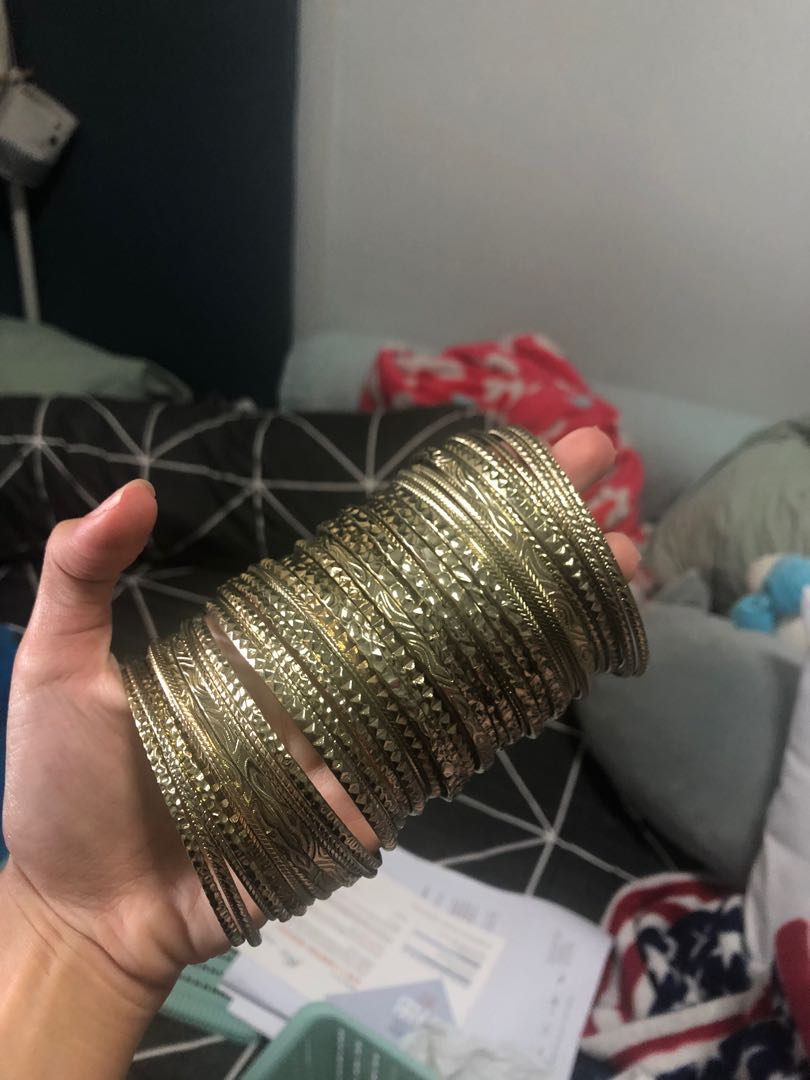 Bangles, Women's Fashion, Jewelry & Organisers, Bracelets on Carousell
