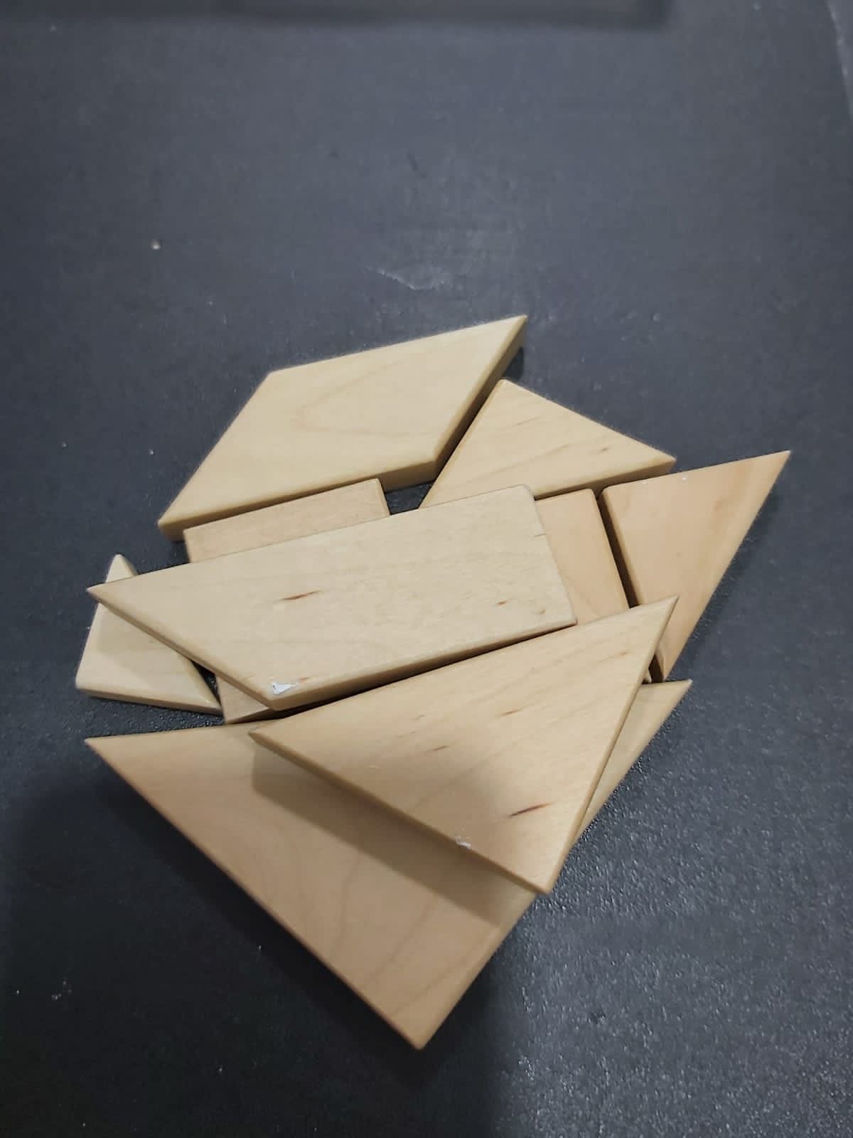 Heguru Tangram-9 Puzzles, Everything Else on Carousell