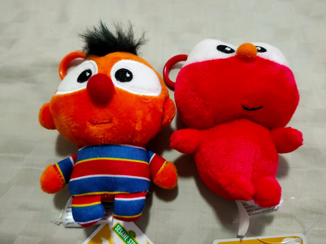 Sesame Street Keychains, Hobbies & Toys, Toys & Games on Carousell