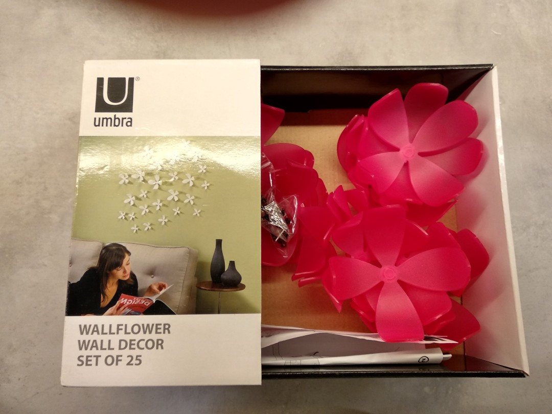 UMBRA Wall Flower Decor, Furniture & Home Living, Home Decor, Wall ...