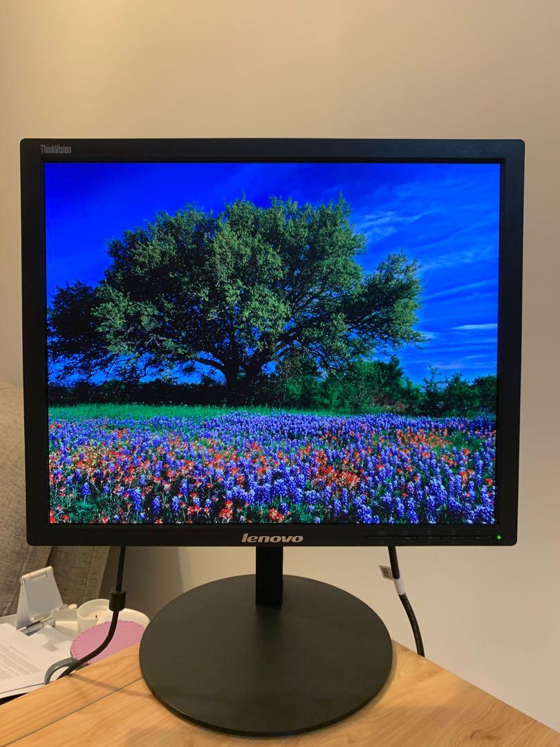 19” Lenovo monitor, Electronics, Computer Parts & Accessories on Carousell