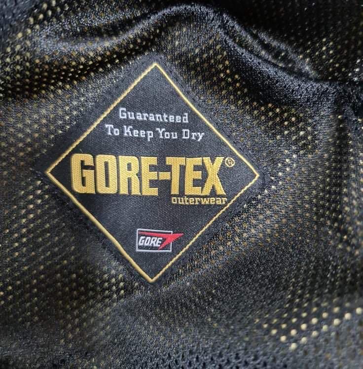 Authentic Prada Gore-Tex Jacket Size L, Men's Fashion, Coats, Jackets ...