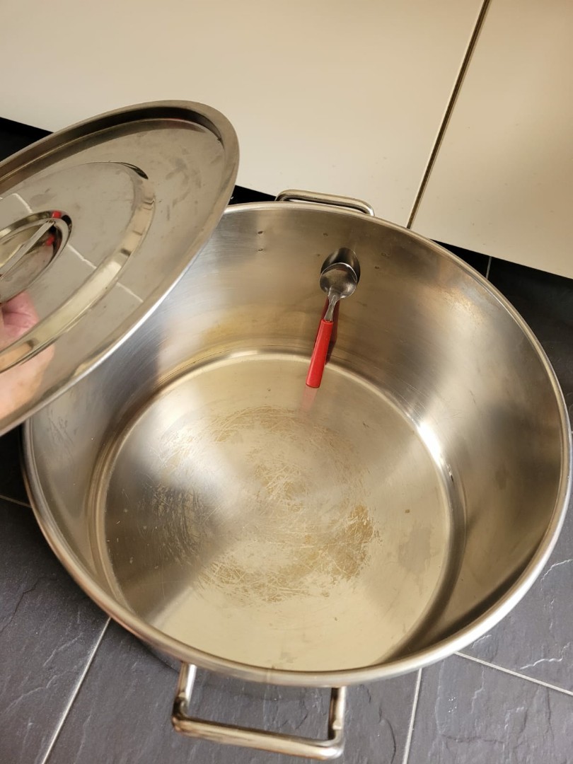 Commercial stainless steel 30ltr pot, TV & Home Appliances, Kitchen ...