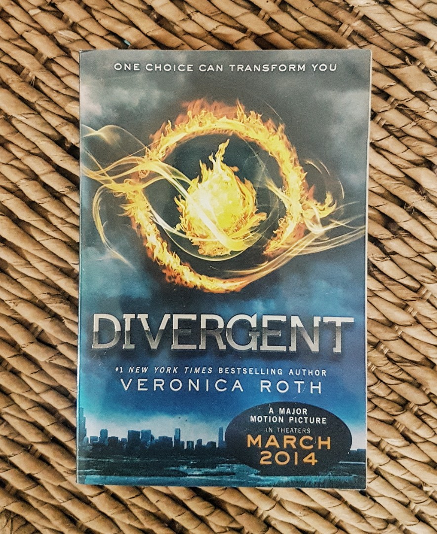 Divergent by Veronica Roth, Hobbies & Toys, Books & Magazines, Fiction ...