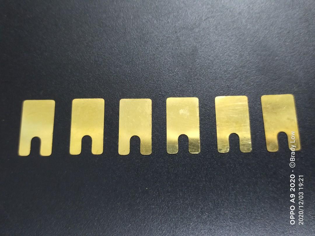 FLOYD ROSE BRIDGE SADDLE SHIM SET FOR ADJUSTING INDIVIDUAL SADDLE ...