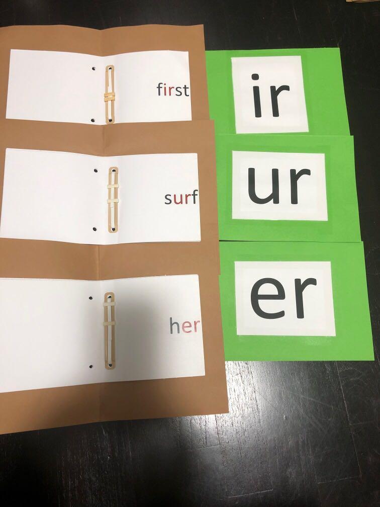 Pre-loved Montessori reading folders, Everything Else on Carousell