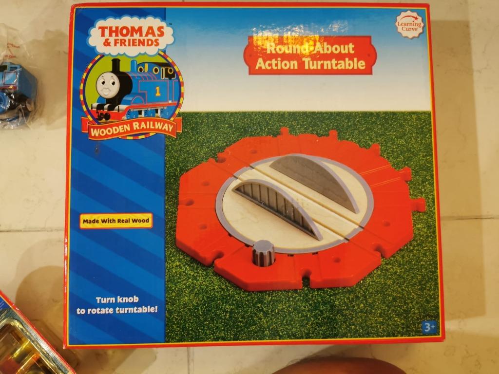 (Thomas & Friends) Round About Action Turntable + Roundhouse, Toys ...