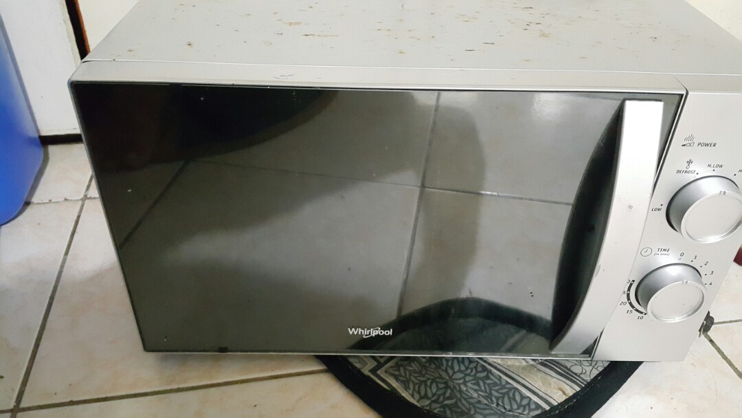 Whirlpool MWX201 MS 20 Liters Microwave Oven, Furniture & Home Living ...