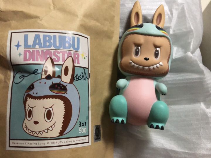 全新日本東京限定 LABUBU x COSMIC 小恐龍, 興趣及遊戲, 玩具 & 遊戲類 - Carousell