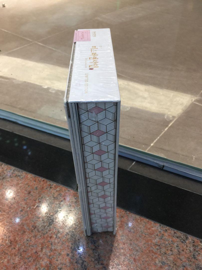 陽光先生 Mr. Sunshine 韓國限量版 OST 2 CD + DVD + 內附物品 一套 白智英 黃致列 NU'EST W 李炳憲 金泰梨 柳演錫 卞約漢 訂, 興趣及遊戲, 收藏品及 ...