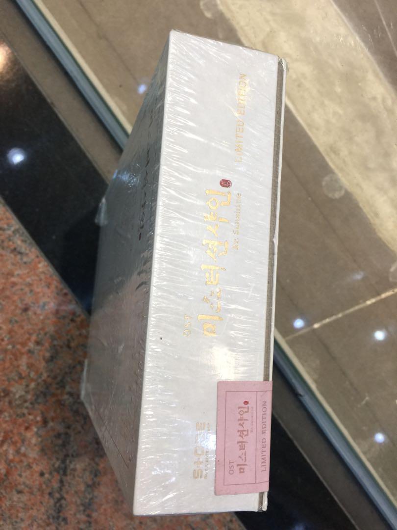 陽光先生 Mr. Sunshine 韓國限量版 OST 2 CD + DVD + 內附物品 一套 白智英 黃致列 NU'EST W 李炳憲 金泰梨 柳演錫 卞約漢 訂, 興趣及遊戲, 收藏品及 ...