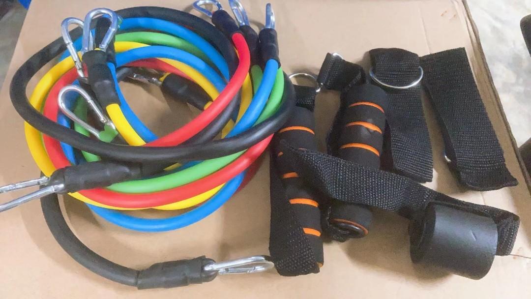 Brand New Live Monster Exercise Chart 健身彈力繩, 其他, 其他 - Carousell