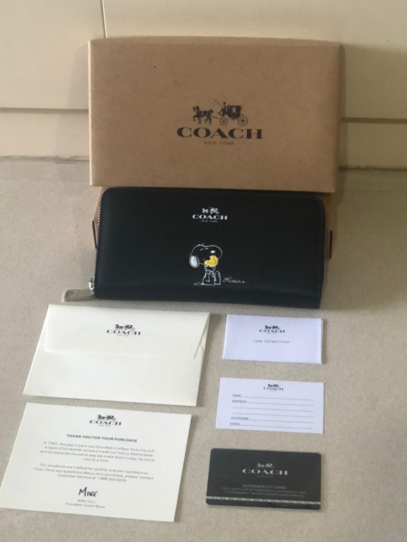 Coach Wallet (Black snoopy), Women's Fashion, Bags & Wallets, Wallets ...