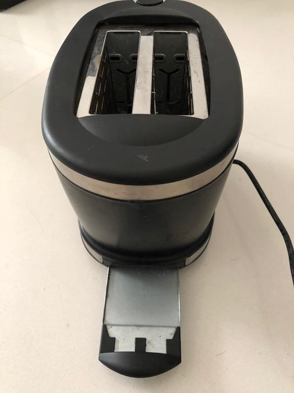 Croma Pop-up Toaster with crumb-tray, TV & Home Appliances, Kitchen ...