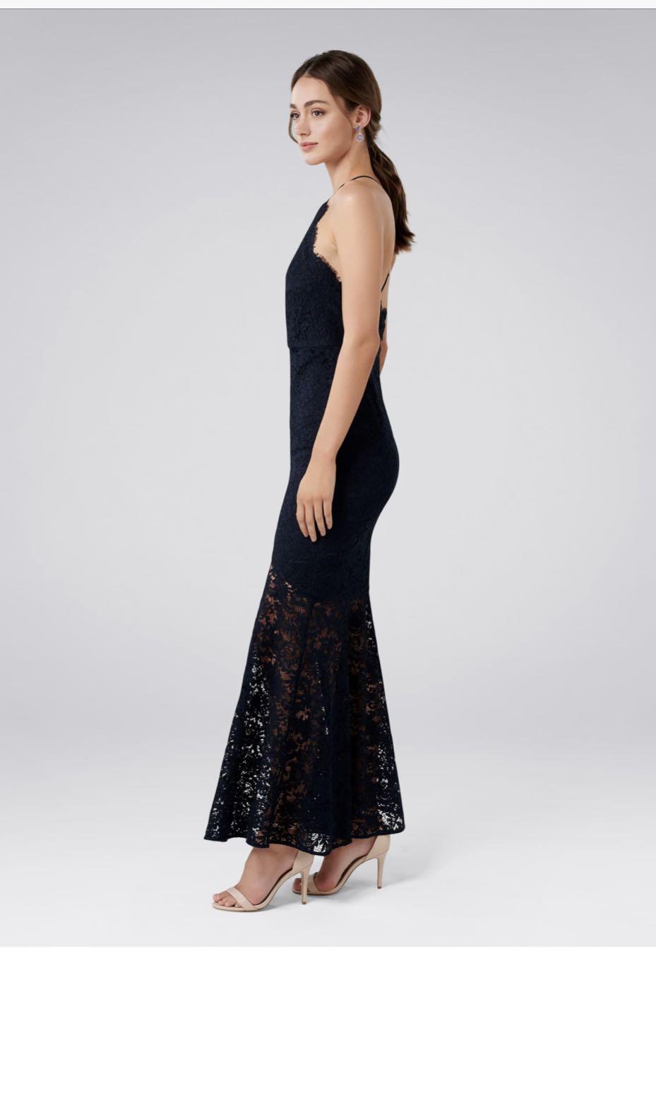 FOREVER NEW Grace Lace Halter Gown, Women's Fashion, Dresses & Sets ...