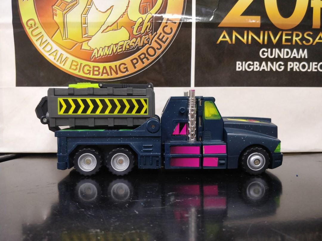 Hasbro G1 Obliterator Clench, Hobbies & Toys, Toys & Games on Carousell