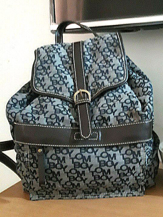 TOMBOY WIZ CANVAS BACKPACK, Women's Fashion, Bags & Wallets, Backpacks ...