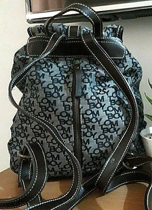 TOMBOY WIZ CANVAS BACKPACK, Women's Fashion, Bags & Wallets, Backpacks ...