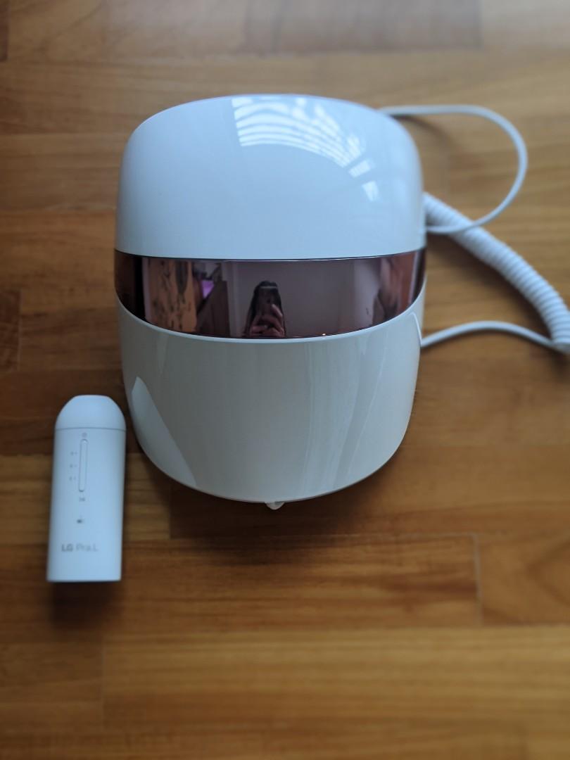 LG Derma LED Mask, Beauty & Personal Care, Face, Face Care on Carousell