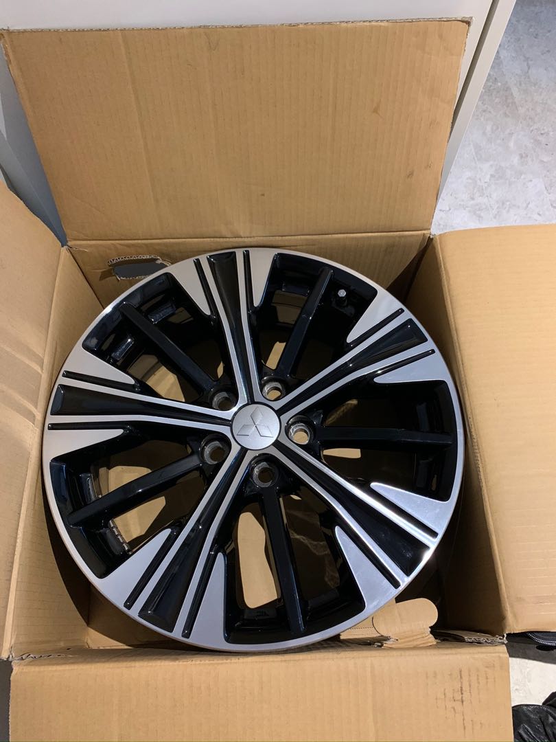 Mitsubishi 18” Eclipse Cross original rim, Car Accessories, Tyres ...