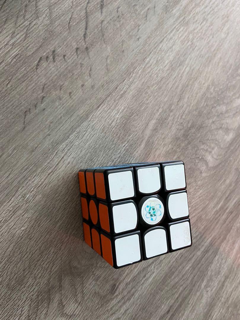 Rubrics cube, Hobbies & Toys, Toys & Games on Carousell