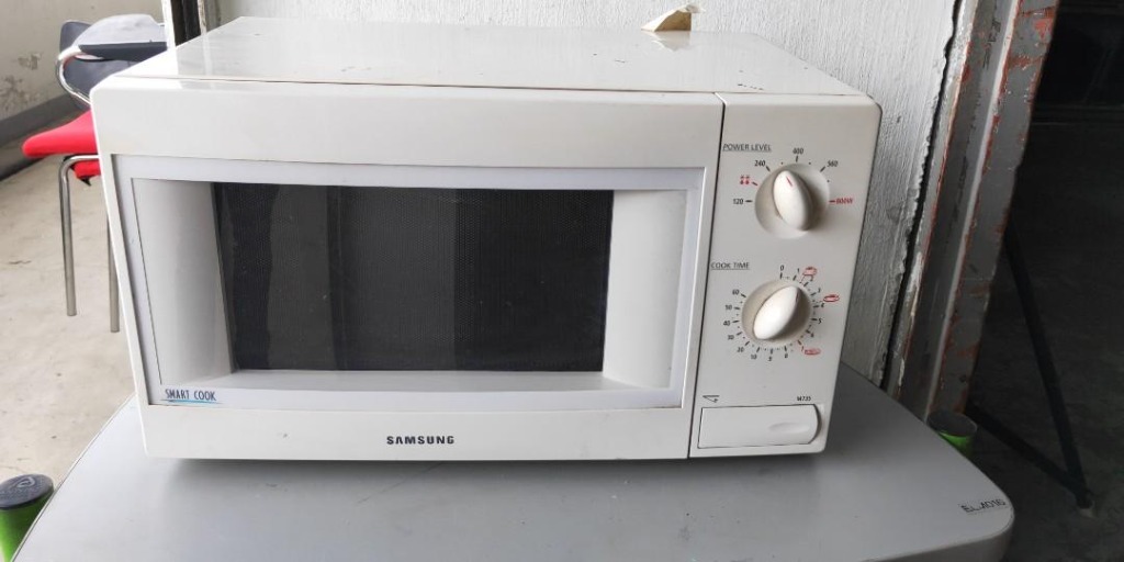 Samsung M735 Microwave Oven @$60 each, TV & Home Appliances, Kitchen ...