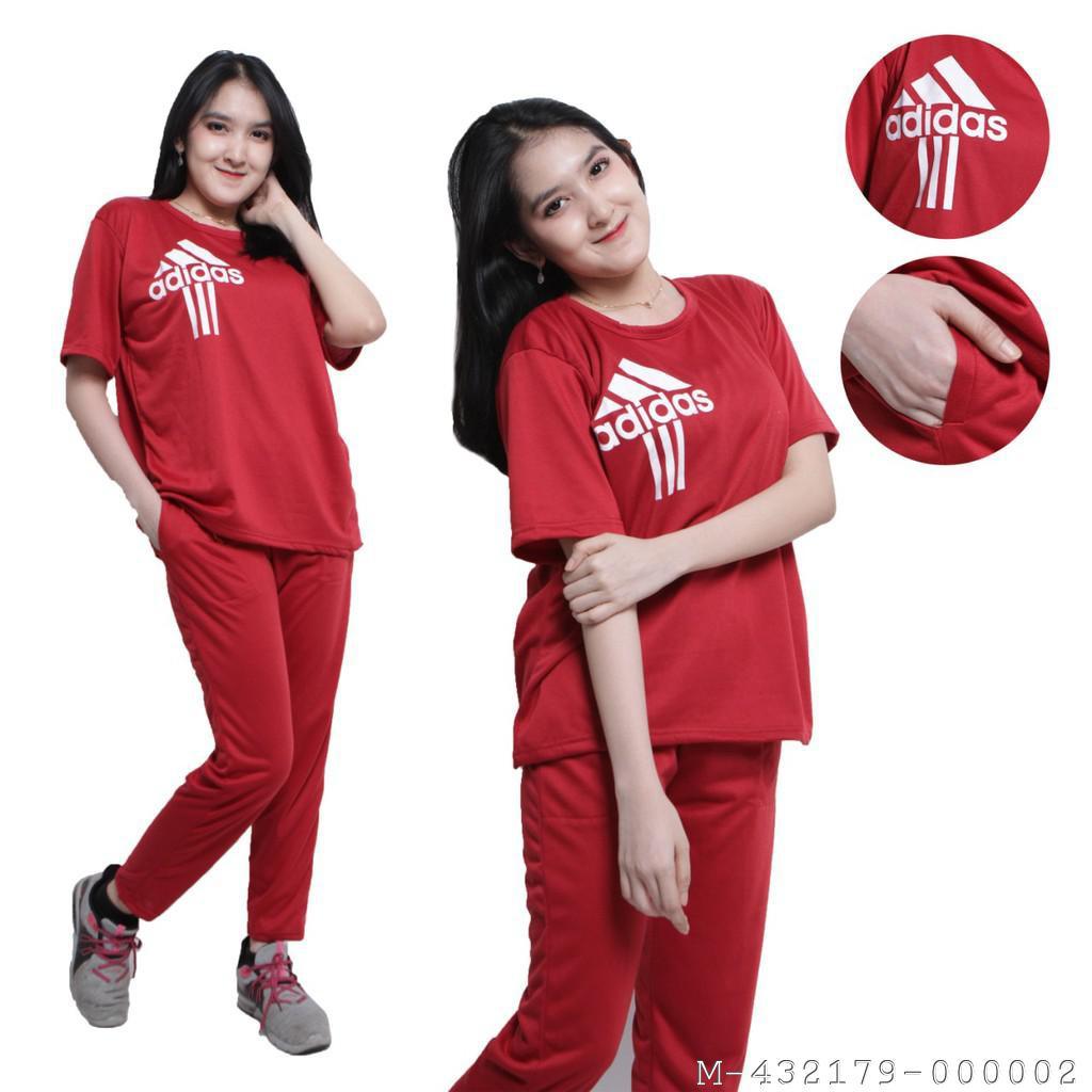 Adidas set, Olah Raga, Baju Olahraga di Carousell