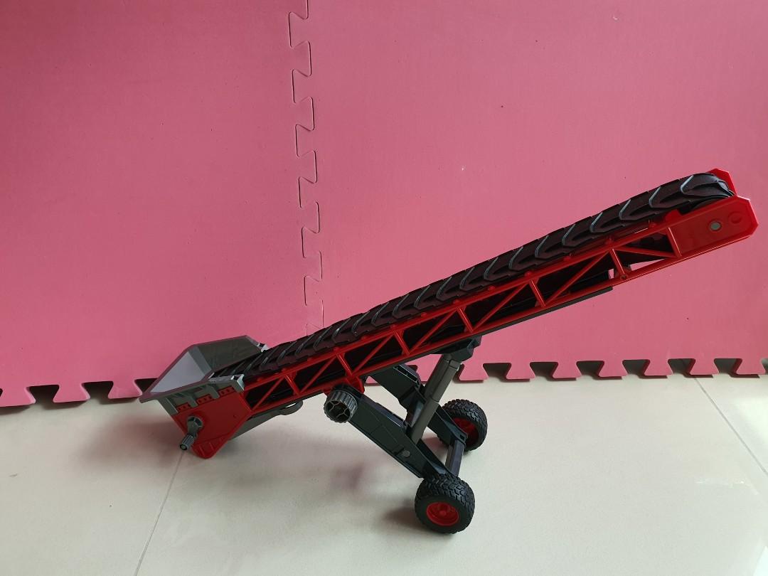 Bruder Toy Conveyor Belt(Used), Hobbies & Toys, Toys & Games on Carousell
