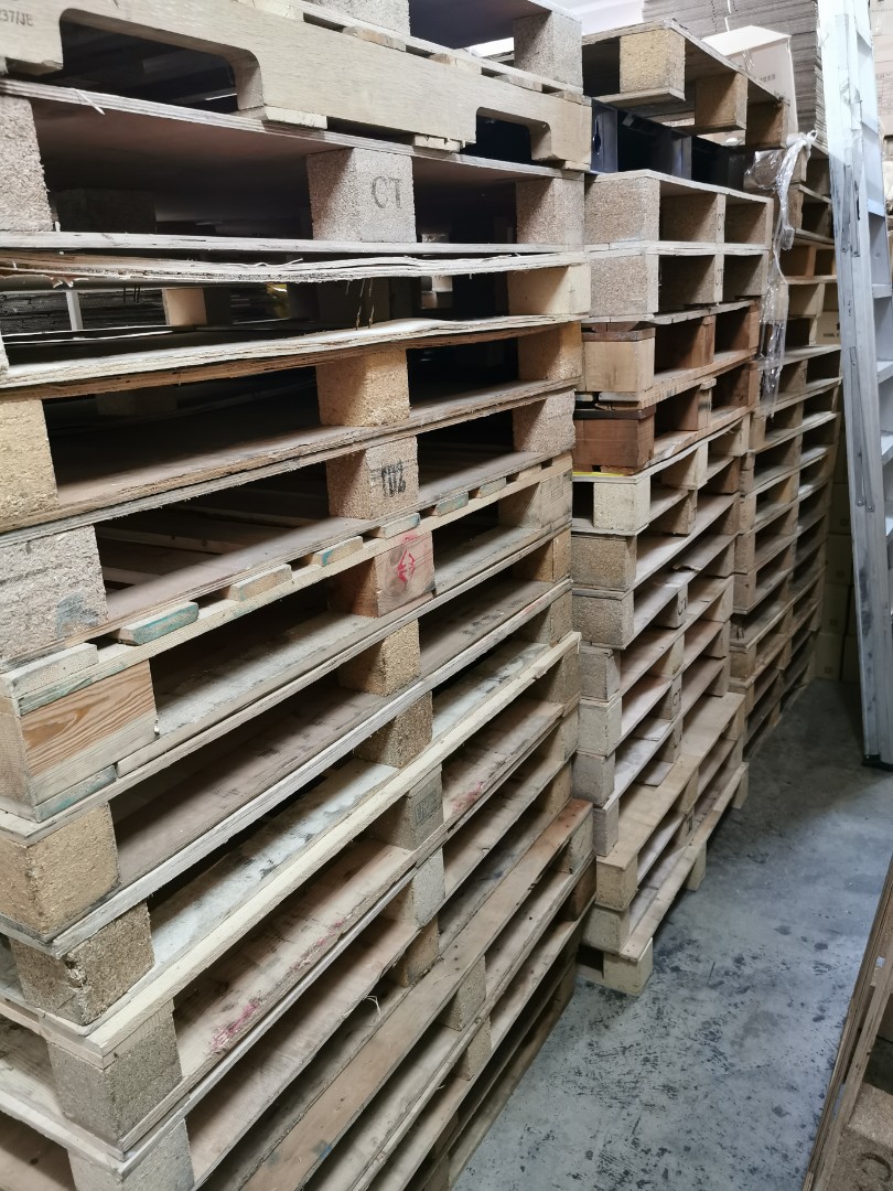 free pallets for your self collection @ ubi, Everything Else on Carousell
