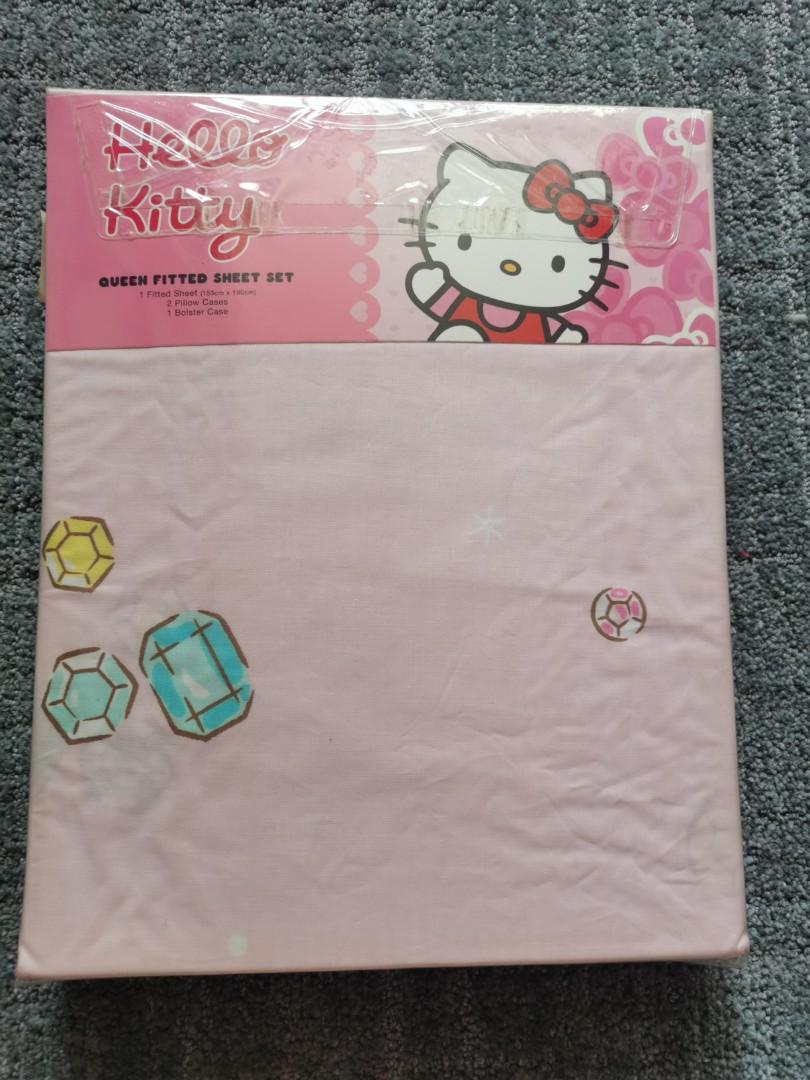Hello kitty Fitted sheet, Everything Else on Carousell