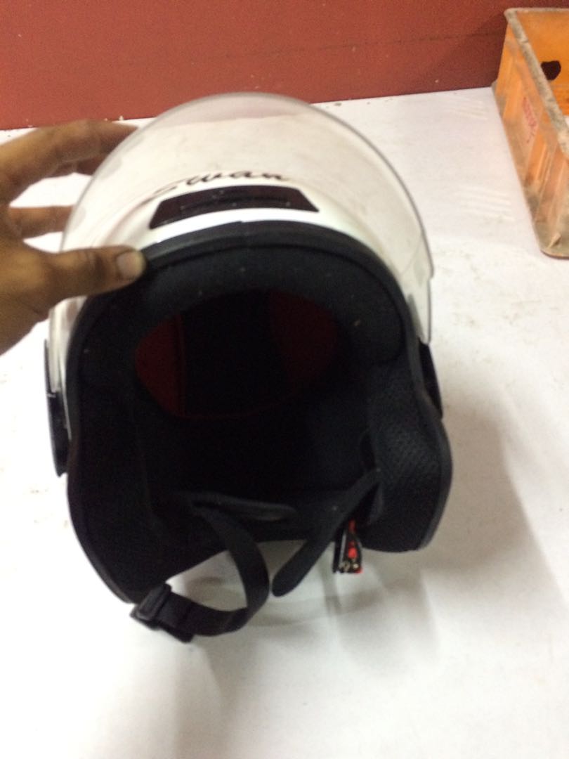Helmet swan, Motorbikes on Carousell