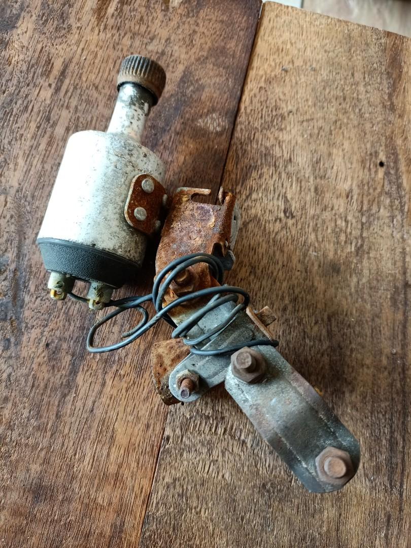 Lampu dan dynamo basikal tua 60an, Hobbies & Toys, Collectibles ...