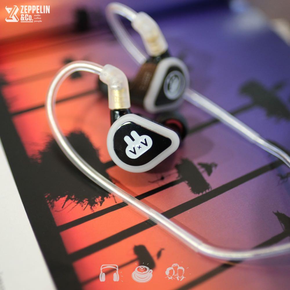 FIR AUDIO | VXV (FIVE X FIVE) UIEM EARPHONES, Audio, Earphones on Carousell