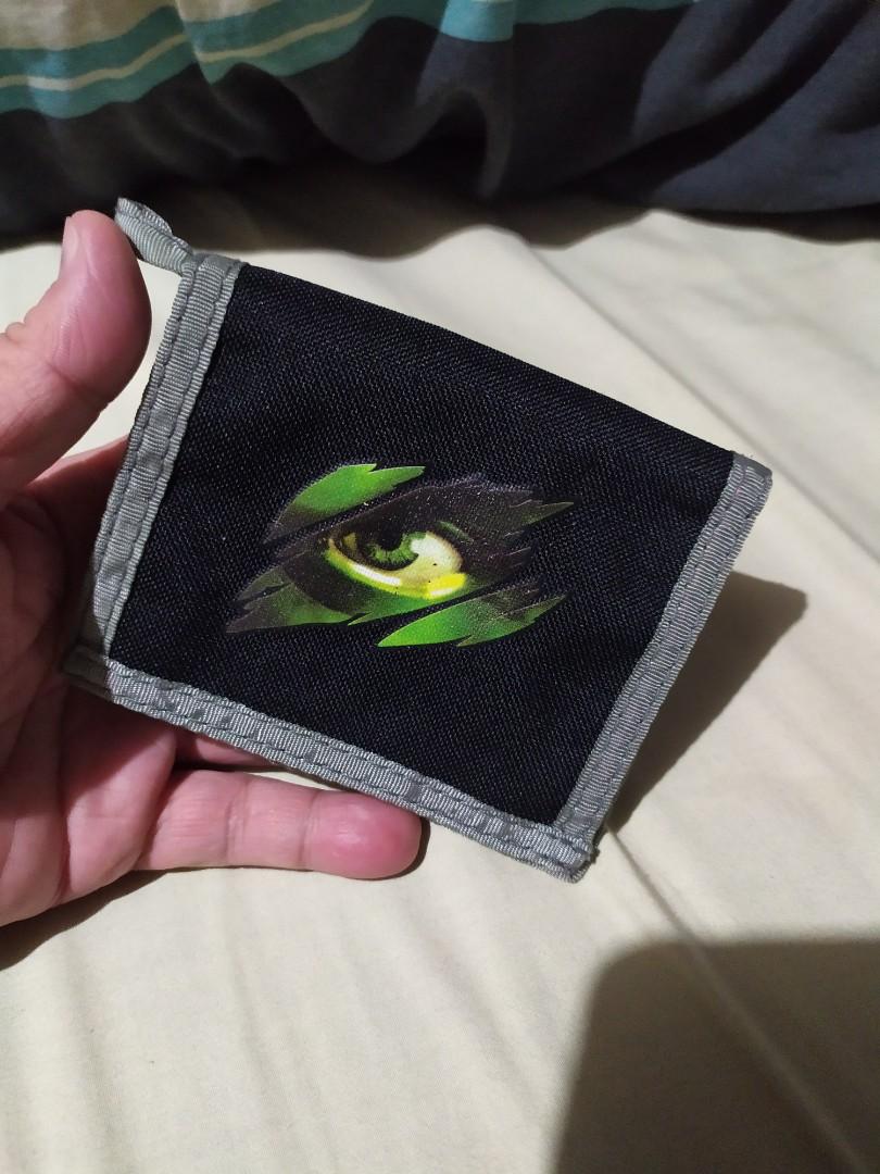 Marvel avengers incredible hulk wallet velcro, Hobbies & Toys, Toys ...