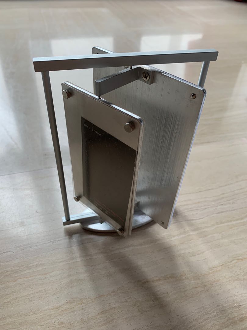 Rotating photo frame, Hobbies & Toys, Stationery & Craft, Art & Prints ...