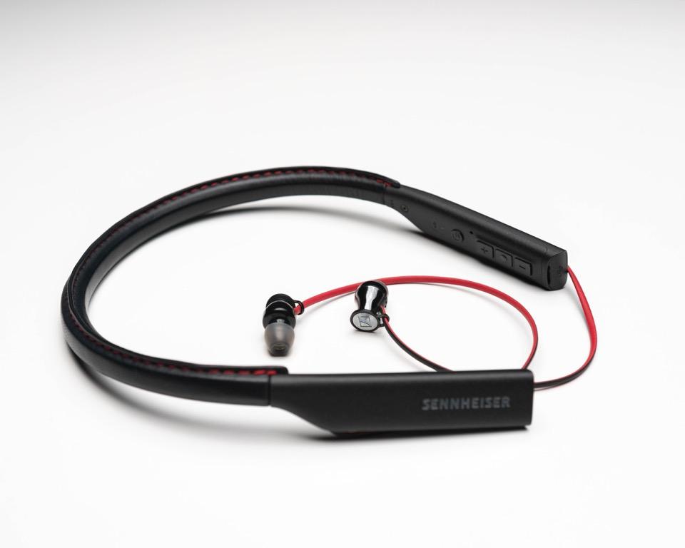 Sennheiser Momentum M2 IEBT, Audio, Headphones & Headsets on Carousell