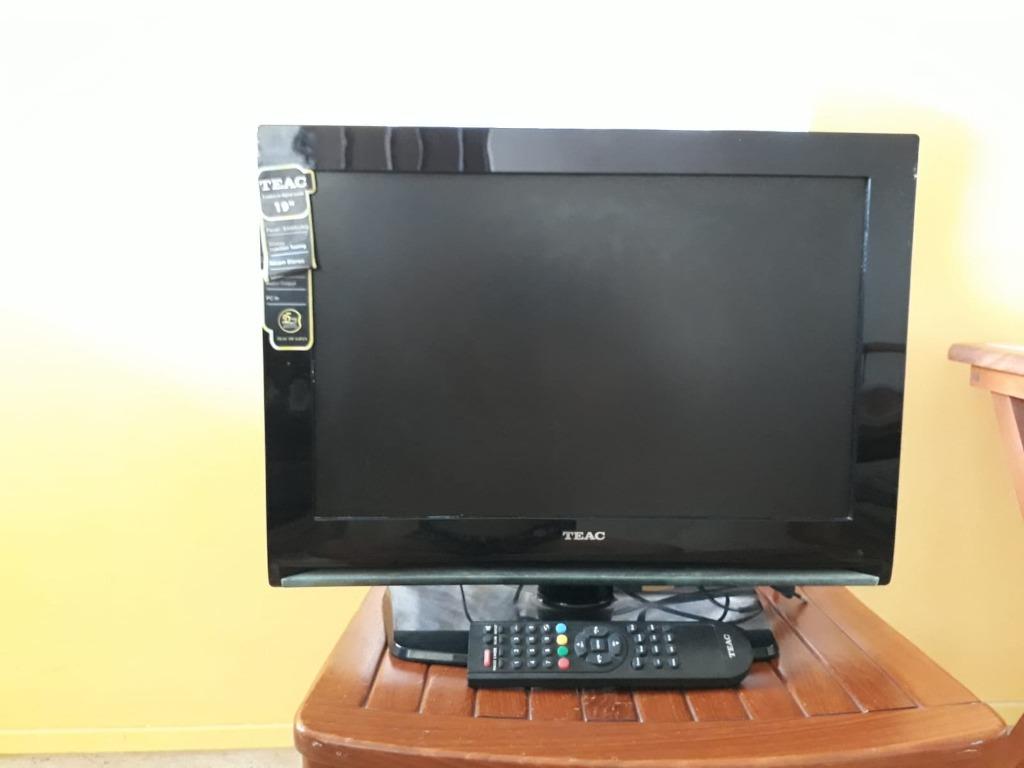 TEAC 19 inch TV, TV & Home Appliances, TV & Entertainment, TV on Carousell