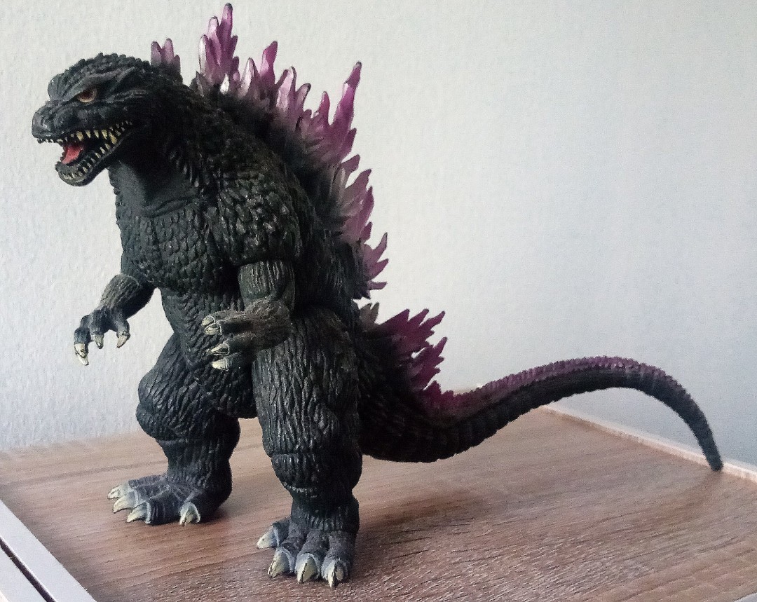 Godzilla 2000 Toys Bandai