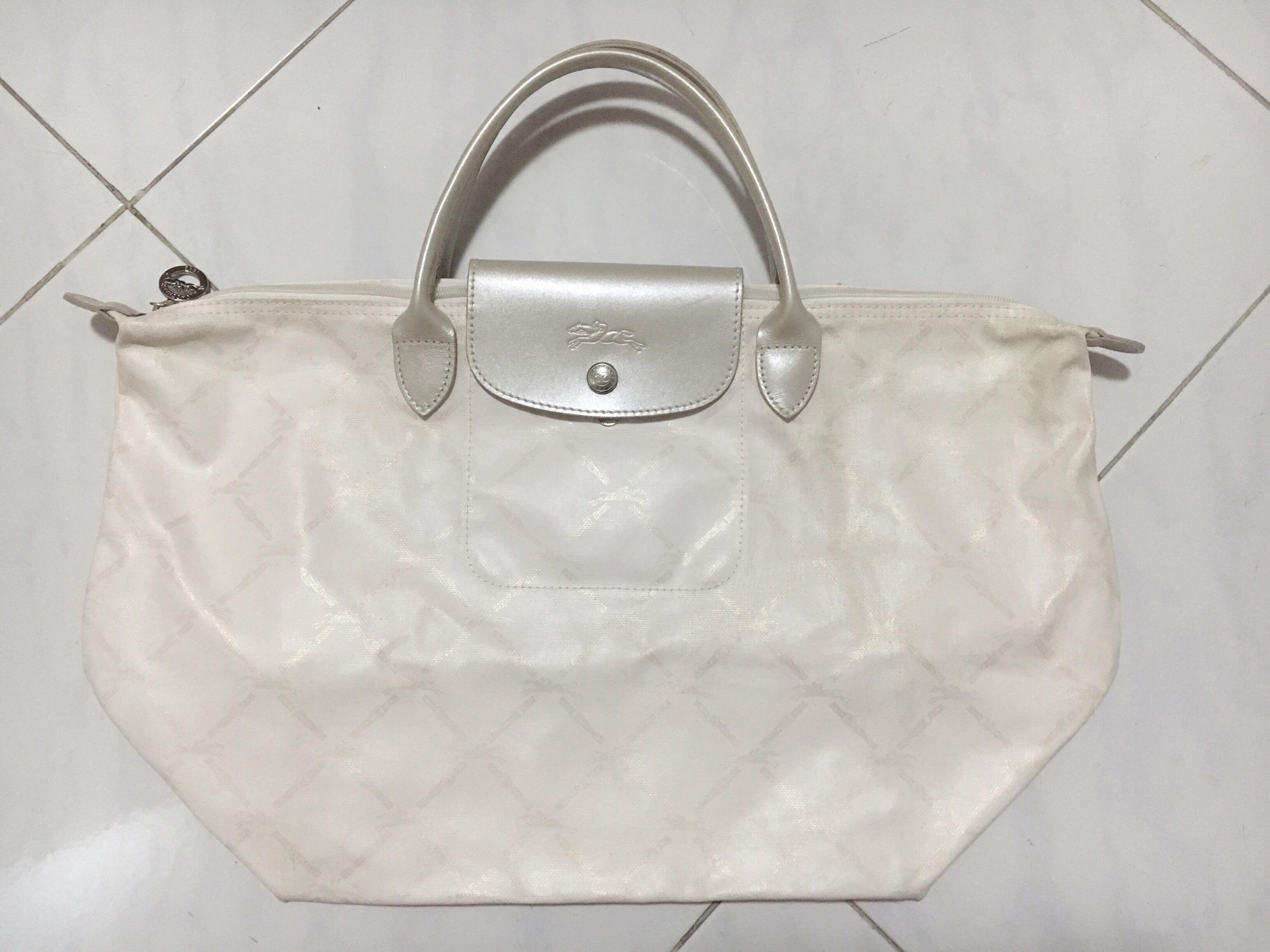 Authentic Longchamp White/Light Gold Logo Printed Coated Canvas Le ...