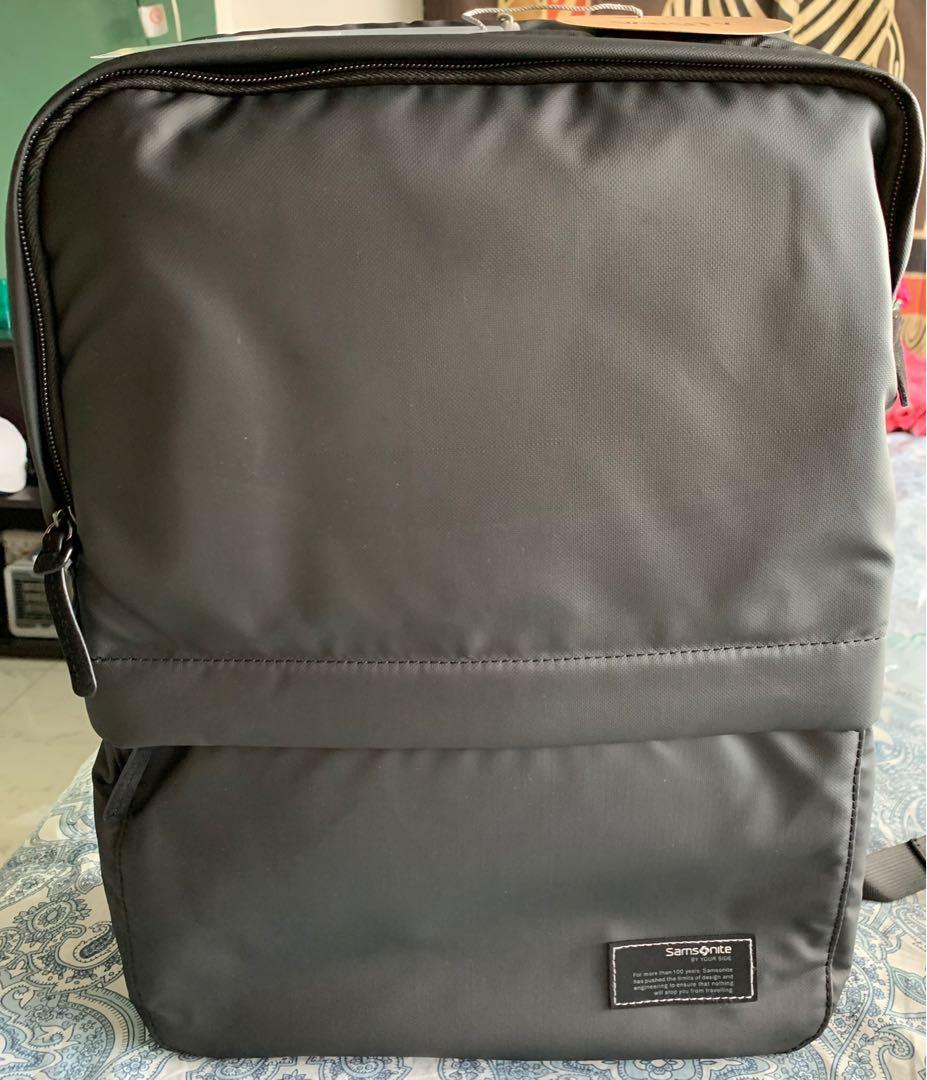 Samsonite Varsity Backpack, Men's Fashion, Bags, Backpacks on Carousell