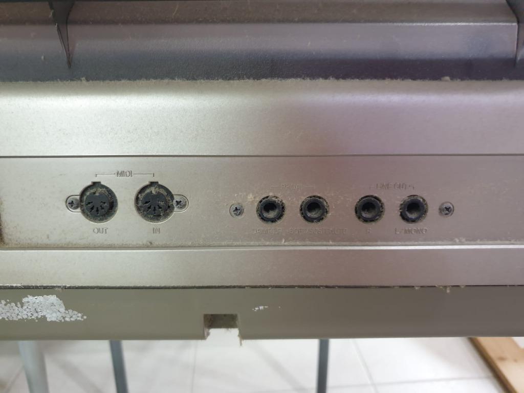 Casio PX-400R Privia Piano Faulty, Hobbies & Toys, Music & Media ...