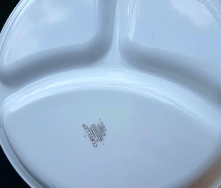Corelle 3-Part Plate, Furniture & Home Living, Kitchenware & Tableware ...