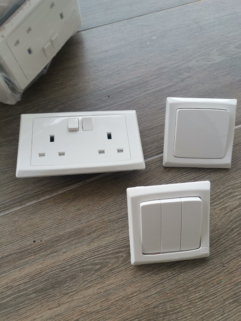 Light switches assorted, Furniture & Home Living, Lighting & Fans ...
