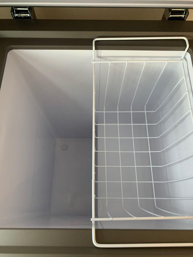 Powerpac Snowsea chest freezer 118L, TV & Home Appliances, Kitchen ...