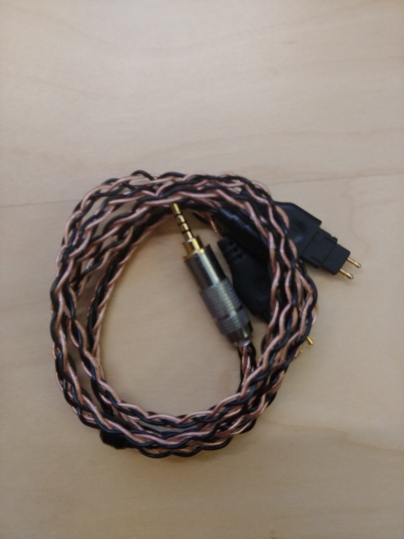 Sennheiser HD Series 2.5mm Short Balanced Cable, Audio, Portable Audio ...